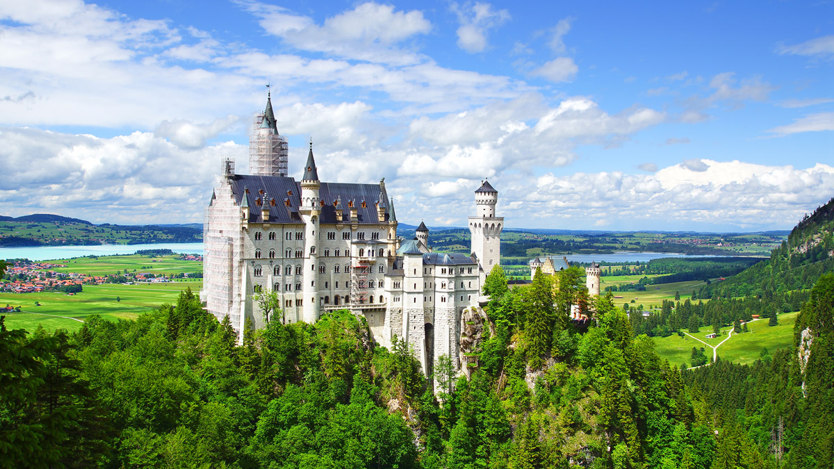 Top European Landmarks – Famous Landmarks in Europe – Expat Explore Travel