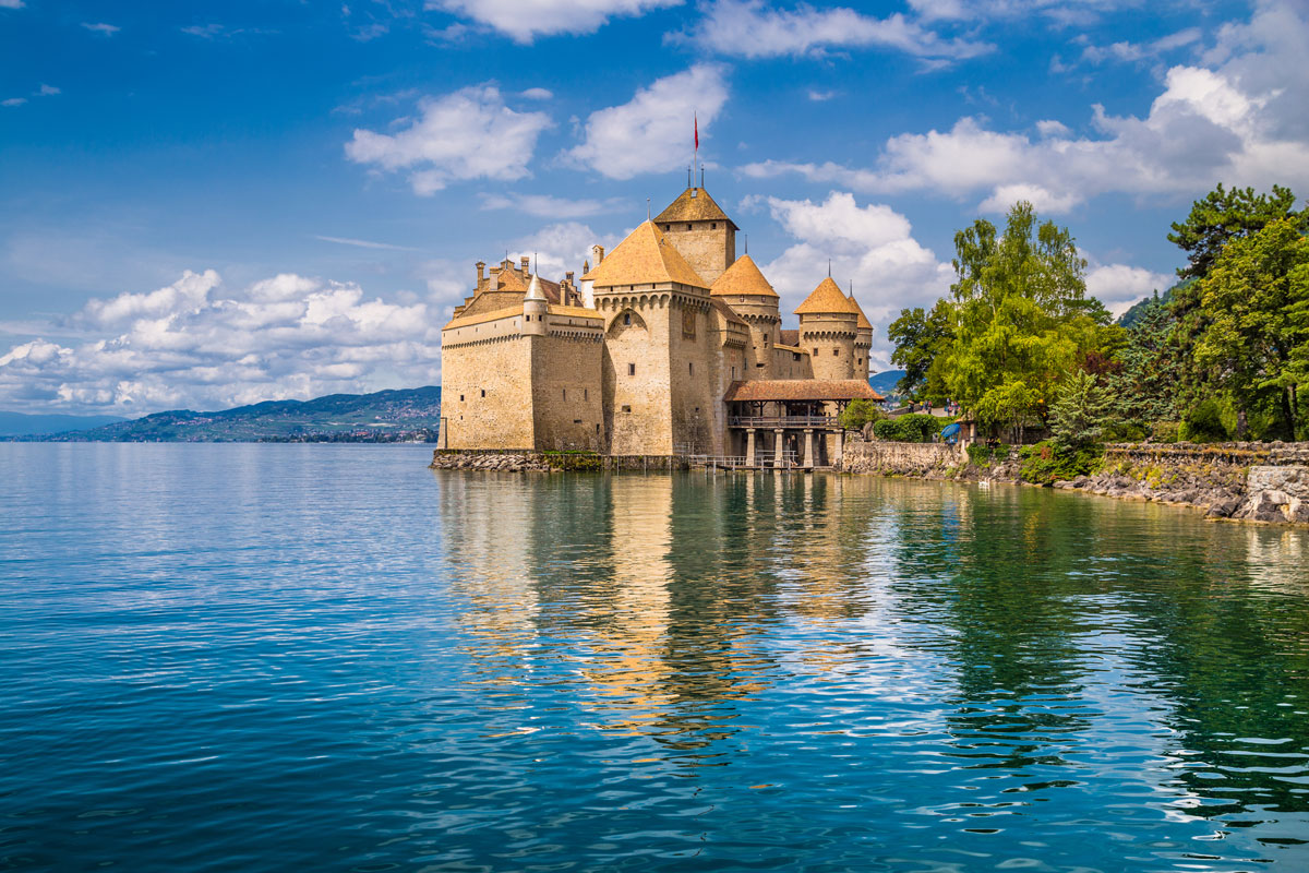 Visit 10 Most Beautiful Lakes in Europe - Expat Explore Travel
