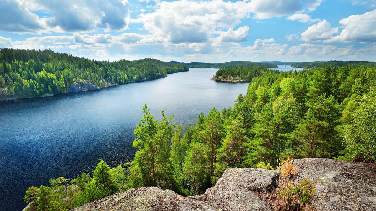 Visit 10 Most Beautiful Lakes in Europe - Expat Explore Travel