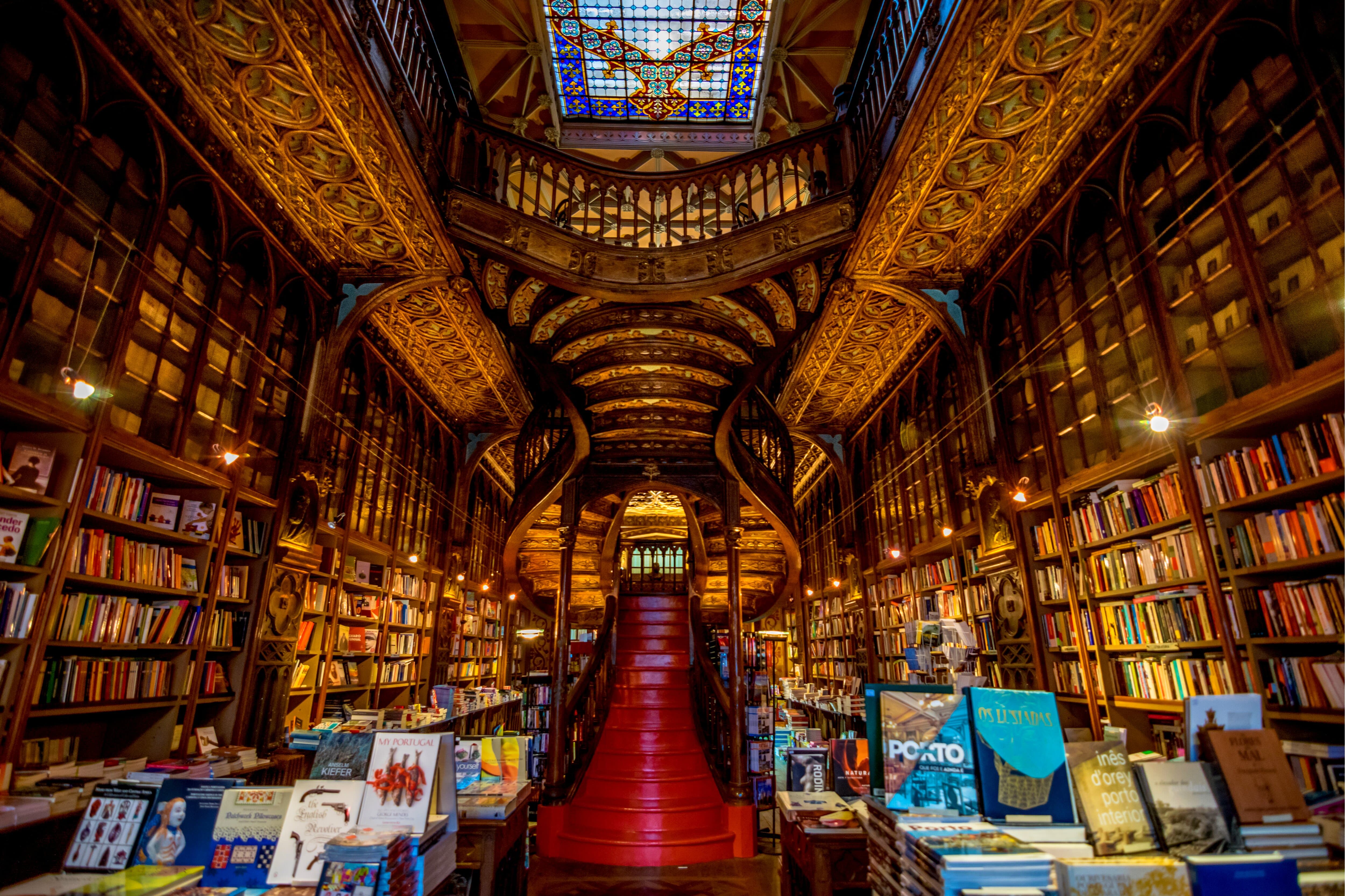 10 Most Beautiful Home Libraries