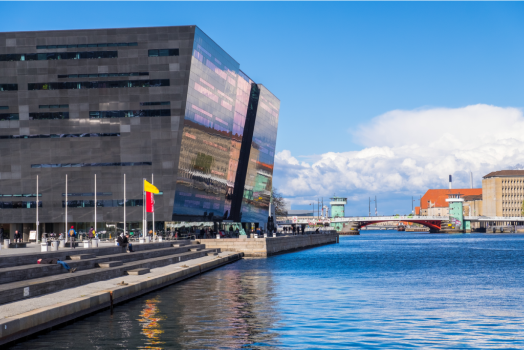 Top 10 Most Beautiful Libraries in the World - Expat Explore
