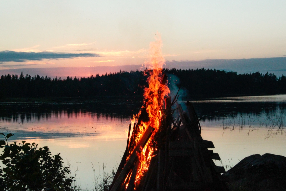 Top Summer Solstice Traditions in Europe to Celebrate - Expat Explore